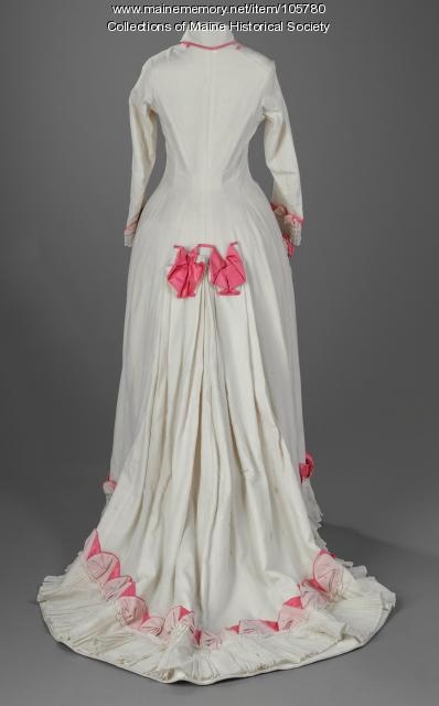 Flannel teagown house-dress, Portland, ca. 1875 - Maine Memory Network