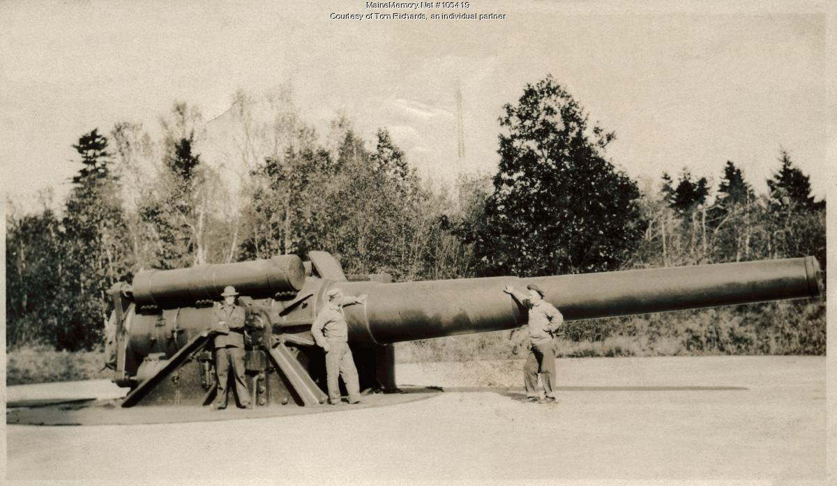 12-inch disappearing gun, Cushing Island, 1930 - Maine Memory Network
