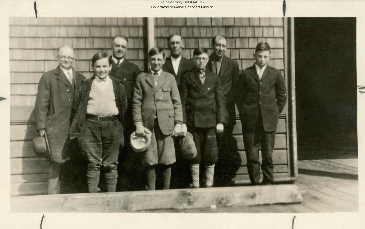 "Sunbeam II" Captain Myron Johnson and crew, ca. 1928 - Maine Memory ...