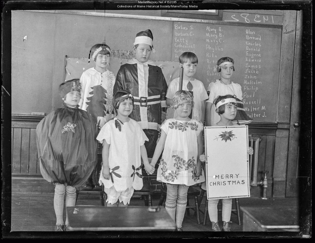 Christmas program at the Shailer School, Portland, 1926 - Maine Memory ...