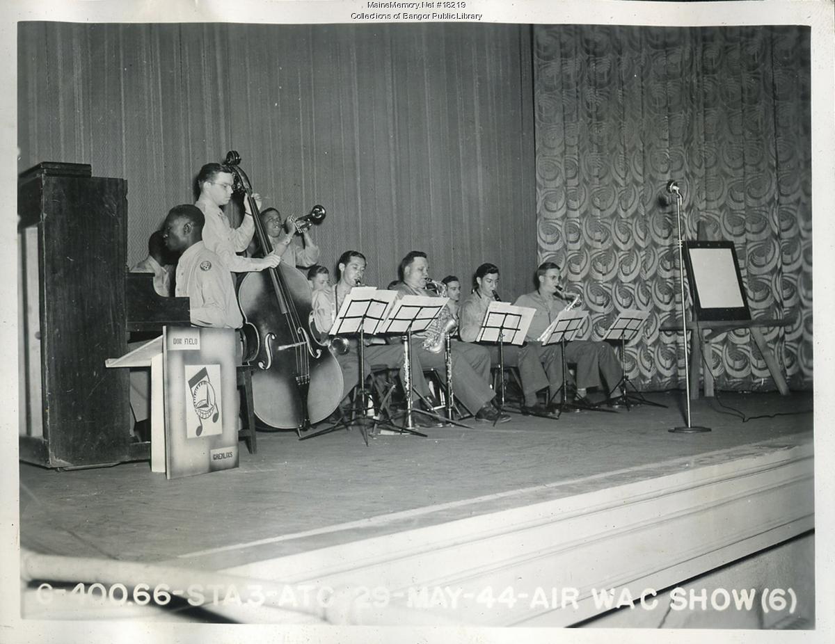 Dow Field Air WAC Show, 1944 - Maine Memory Network