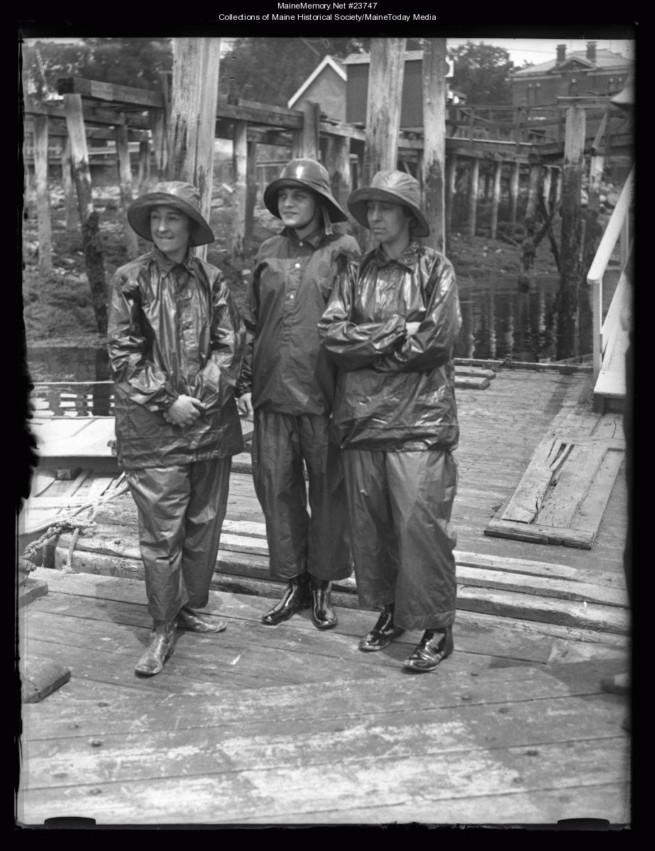 Mary Metcalf, Marion Smith, and Maude Fisher, Wiscasset, 1926 - Maine ...