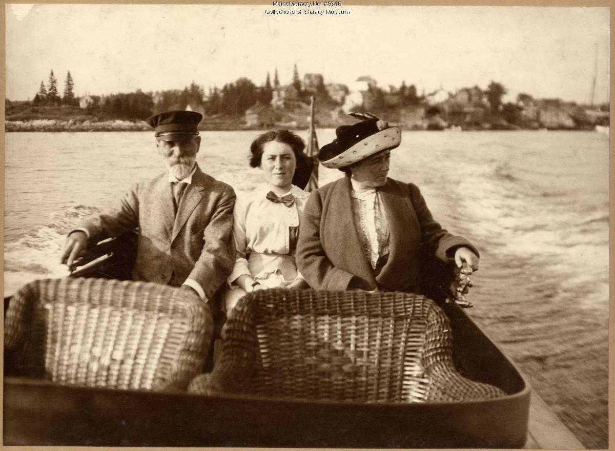 Cruising off Squirrel Island, Boothbay Harbor, 1912 - Maine Memory Network